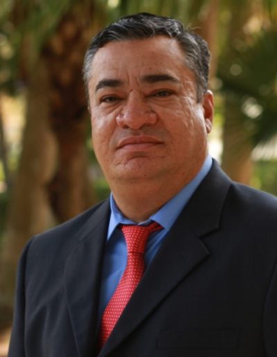 Ariel Cruz_headshot claro